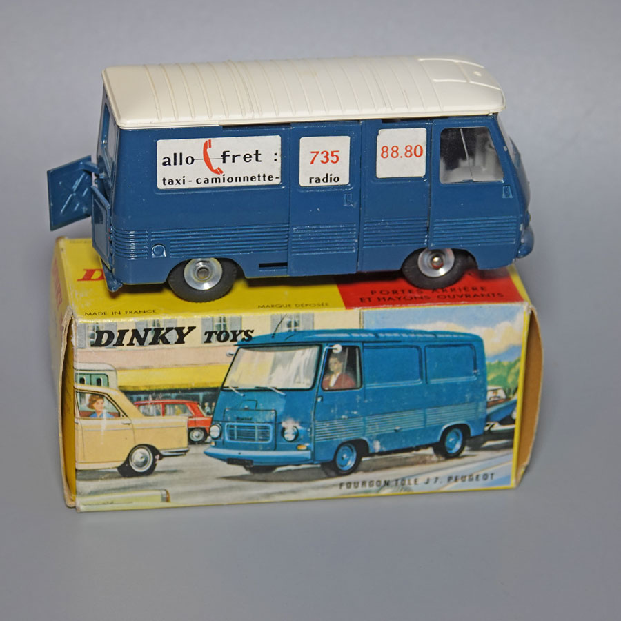 Dinky 570 Fourgon Tole J7 Peugeot ALLO FRET white roof - Die Cast ...