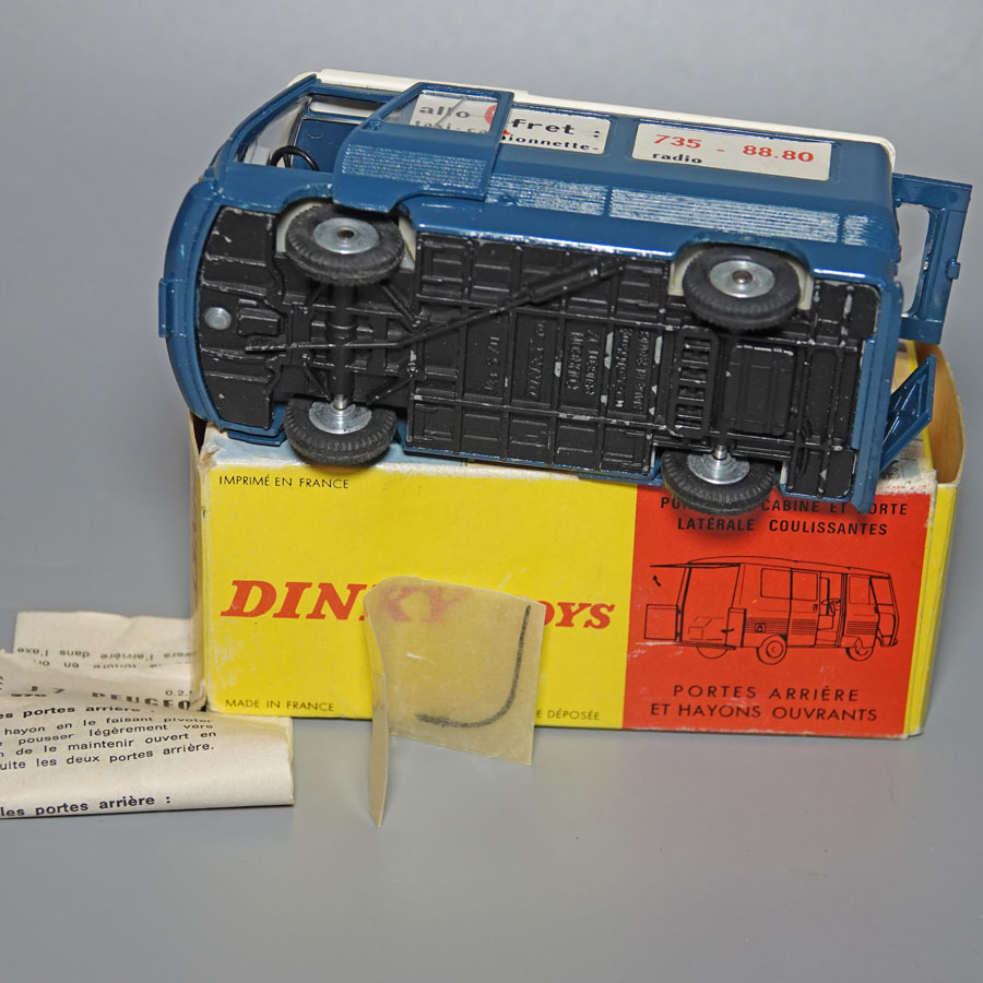 Dinky 570 Fourgon Tole J7 Peugeot ALLO FRET white roof - Die Cast ...